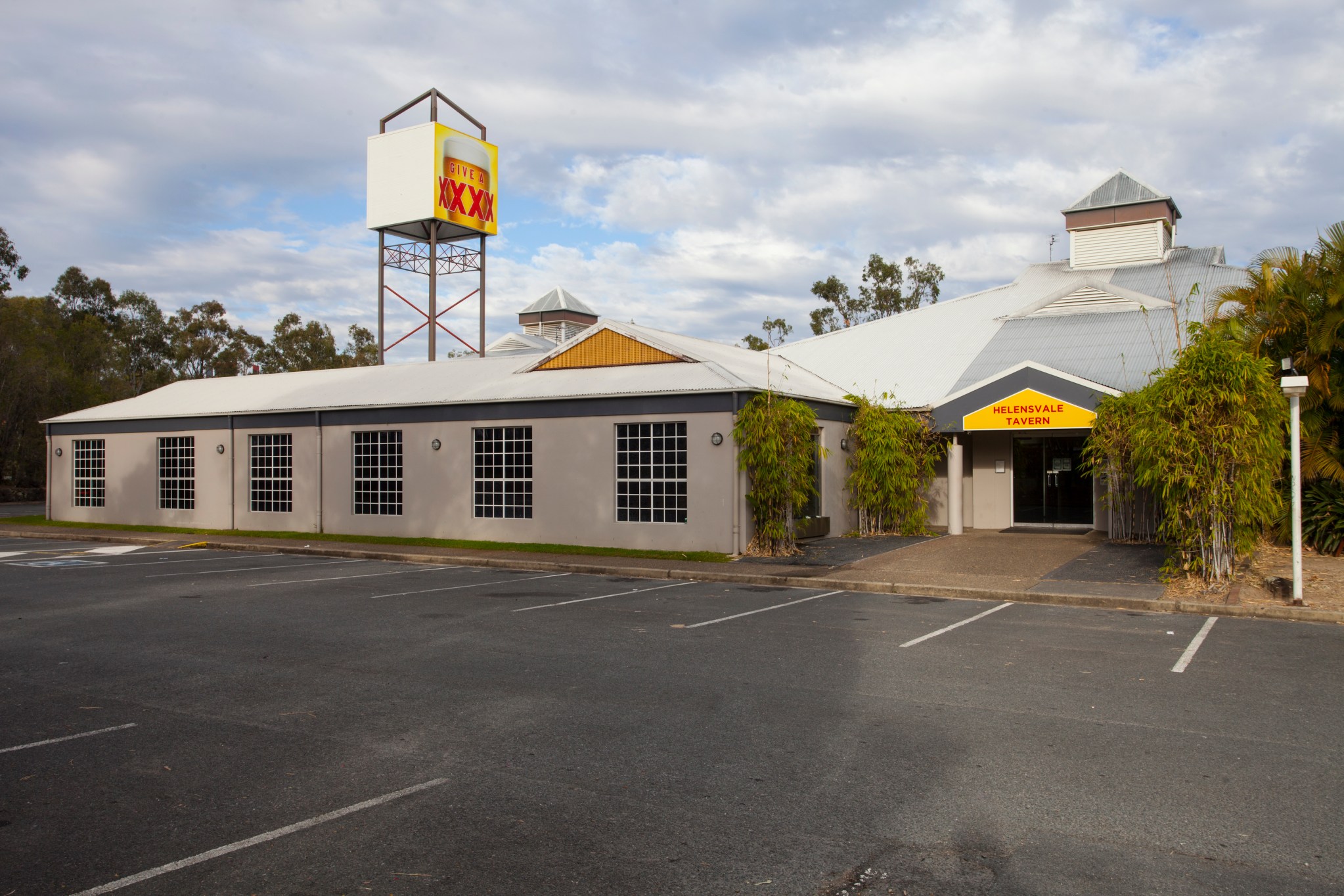 Entertainment – Helensvale Tavern
